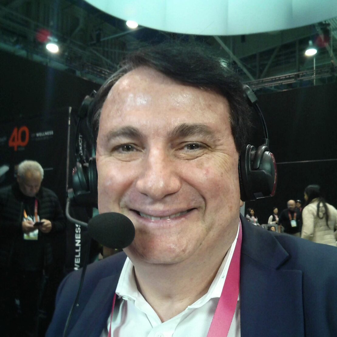 Hydrogen-Powered Flying Racing Cars From MACA At CES 2023 – Into ...