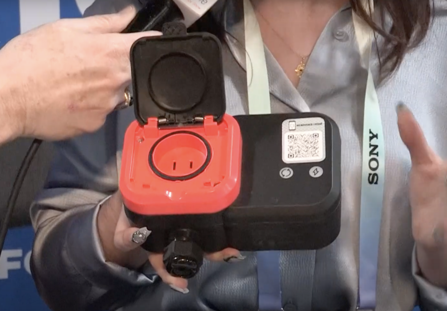 Charging Connected Outlets For EVs and Hybrids From Sparklin At CES ...